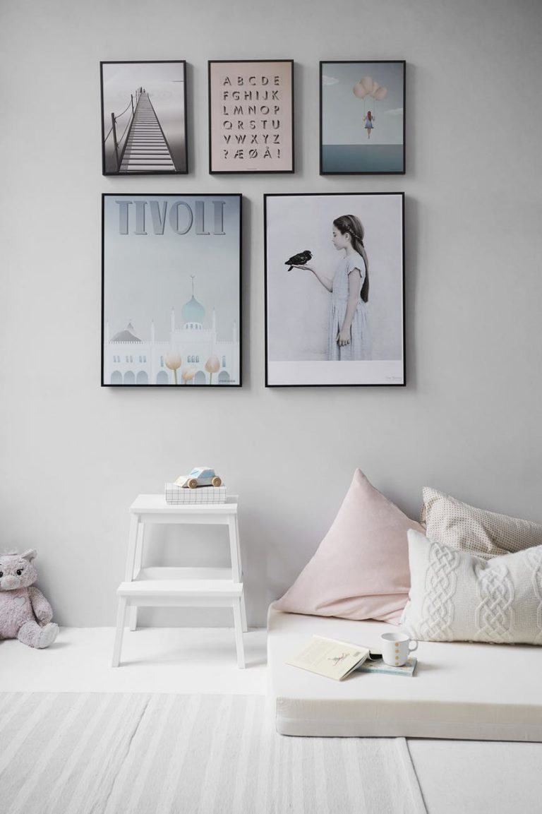 Unique Picture Hanging Ideas You've Never Thought Of - swankyden.com