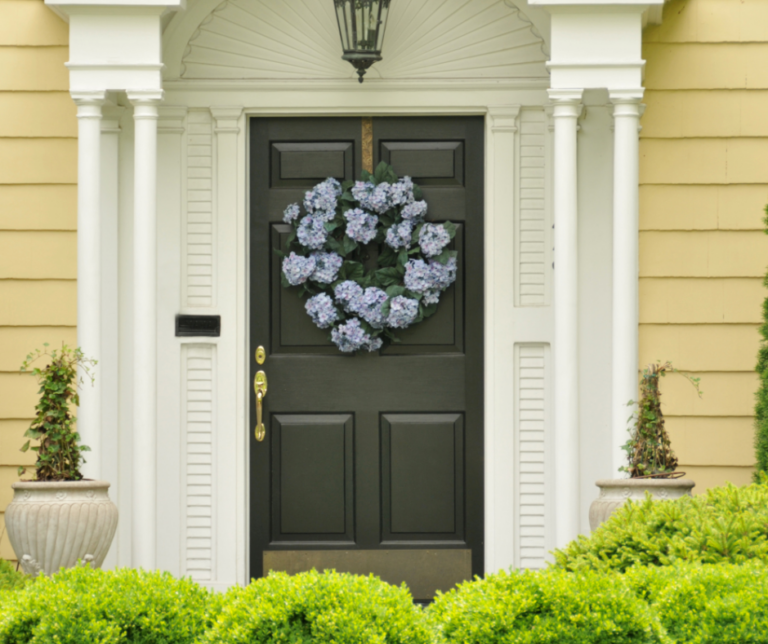 7 Ideal Door Colors for a Brown House - swankyden.com