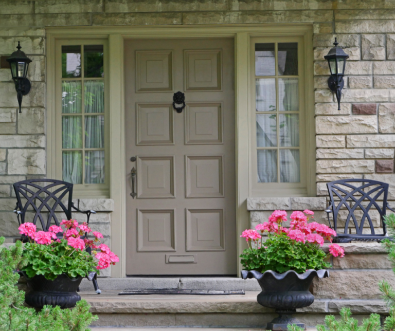 7 Ideal Door Colors for a Brown House - swankyden.com